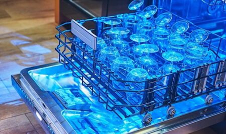 Best 6 Dishwashers For Glasses In 2022 - KitchenToast
