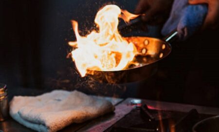 Hot Plate Safety Rules To Follow - KitchenToast